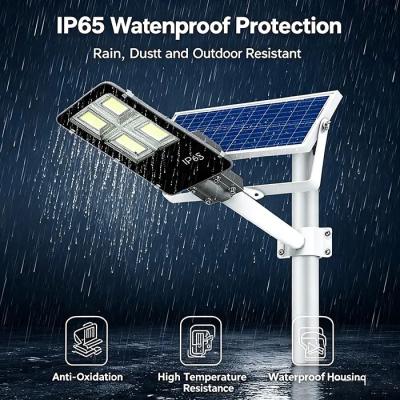 China Low Failure Rate Solar Street Light 50000 Hours LED Chip Service Life for sale