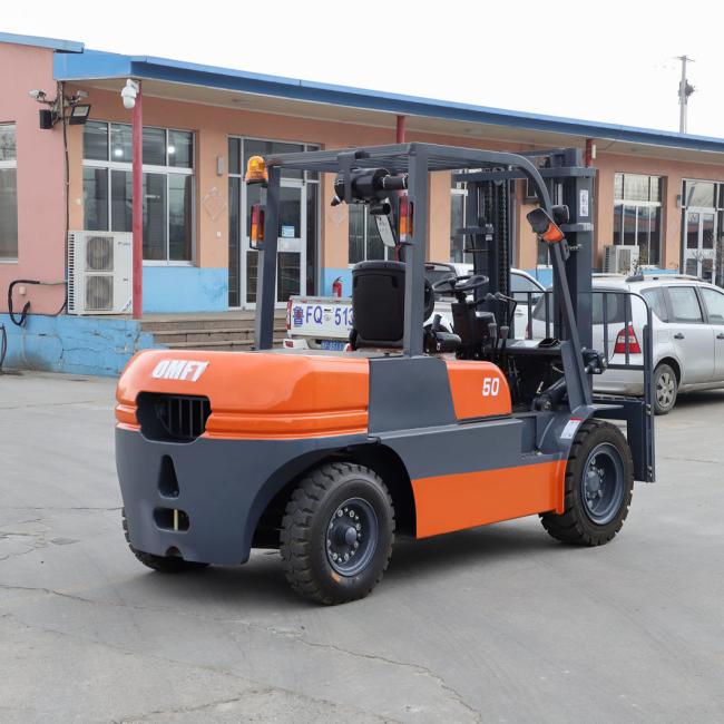 Hyster/Yale/Linde/Tcm/Nissan/Heli 5ton 5.0ton 5t Counterbalanced Diesel Forklift Trucks 5000kg Toyota Model CE with Japanese Isuzu Mitsubishi Engine Fork Lift