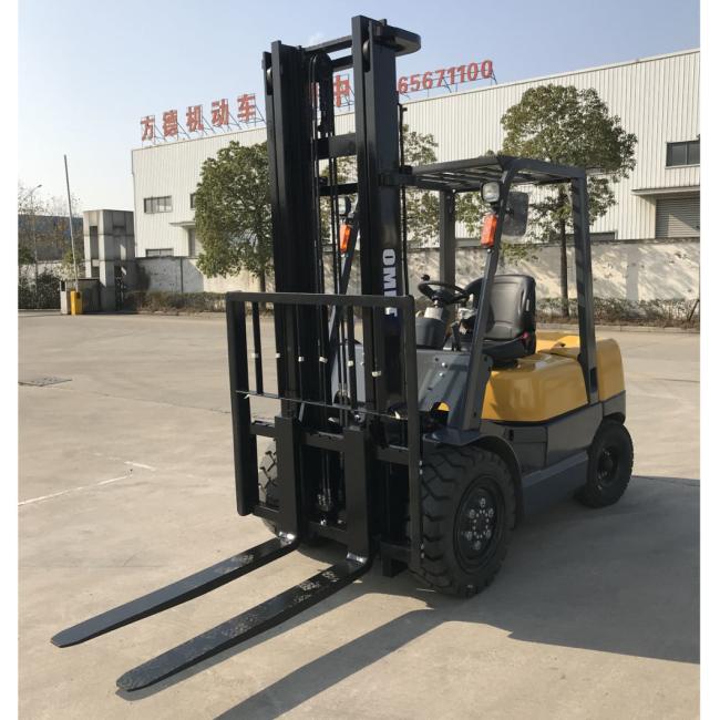 3.5ton Counterbalanced Diesel Forklift Truck Engine Tcm Technology Ce ISO with Isuzu 4jg2 Engine