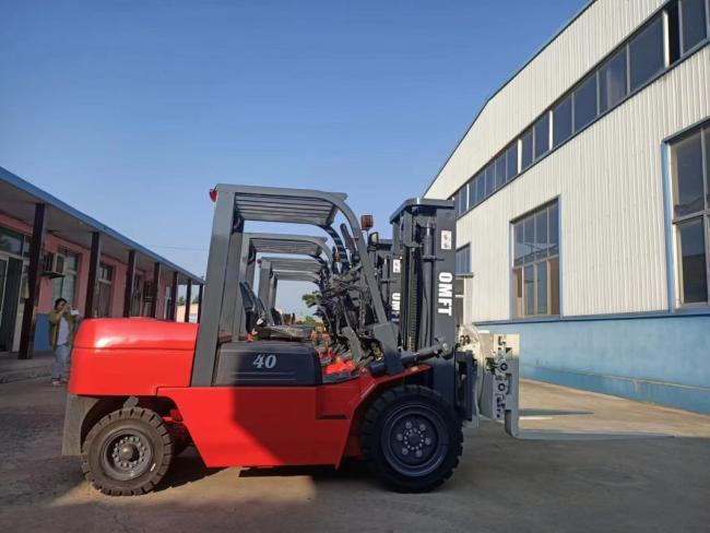 China Factory 4.0 Ton Automatic Diesel Forklift Truck with Yanmar 4tne98 Diesel Engine Forklift