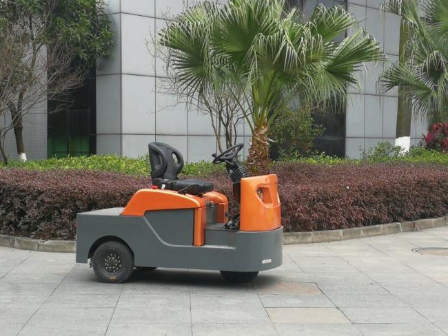 3ton 6ton Automatic Seat Type Electric Tow Tractor with Ce Certificate