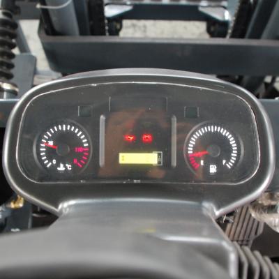 Cina 3m/4.5m/5m/6m Altezza di sollevamento Camione elevatore diesel da 6 tonnellate/6000 kg con cambio laterale/ pneumatico solido in vendita