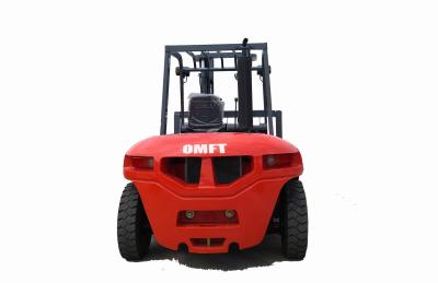 Cina Camione elevatore diesel da 7 tonnellate con altezza di sollevamento 3000-7000 mm Min. Larghezza dell'accoppiamento ad angolo retto 5620 mm in vendita
