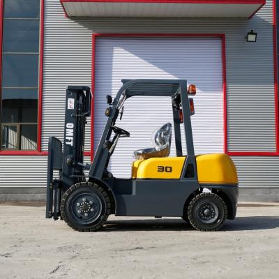 Cina 3 tonnellate di attrezzature per la movimentazione dei materiali 3 tonnellate di carrelli elevatori diesel per aumentare la produttività in vendita
