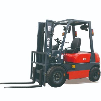 Cina 2.0 tonnellate di 2 t di carrello elevatore diesel a quattro ruote carrello elevatore per magazzini con motore Mitsubishi in vendita