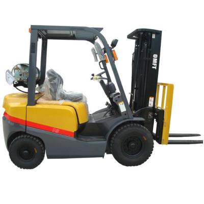 Cina Impilazione di 1.8 tonnellate di benzina e GPL camion elevatore a forchetta a doppio combustibile Tecnologia Tcm con Ce ISO in vendita