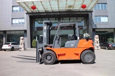 Cina 2960 mm Min. Larghezza di impilamento ad angolo retto di carrello elevatore a gas liquefatto con motore e cabina GM4.3 in vendita