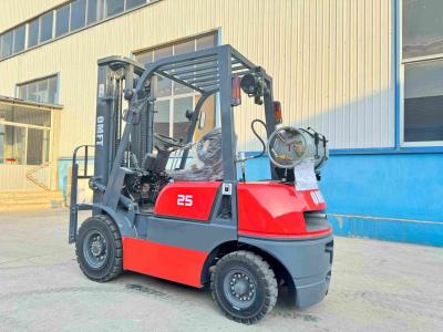 China 2.5ton 4-wiel benzine LPG hydraulische heftruck vorkheftruck met intelligente batterij Te koop