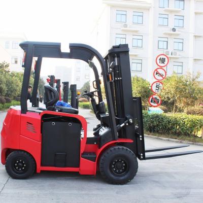 Cina 48V/630ah batteria a 2 tonnellate carrello elettrico a quattro ruote per le operazioni di magazzino in vendita