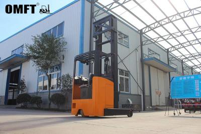 China 10 km/h Reissnelheid Elektric Reach Vorklift Truck 1600-2000kg 9000-12000mm 6m-12m Te koop