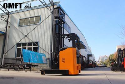 China 10 km/h Reissnelheid Elektric Reach Vorklift Truck 1600-2000kg 9000-12000mm 6m-12m Te koop