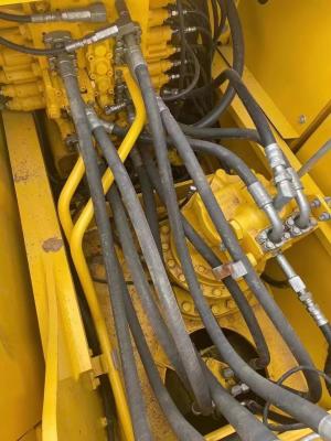 Cina Komatsu PC200-8 PC200-7 Escavatore con motore Cummins 110KW Escavatore a trascinatore usato in vendita