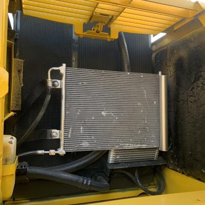 Cina 110KW Used Komatsu PC200-8 escavatore con motore Cummins Hydraulic Crawler Excavator in vendita