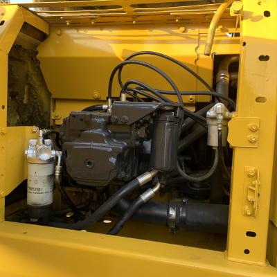 Cina 110KW Used Komatsu PC200-8 escavatore con motore Cummins Hydraulic Crawler Excavator in vendita