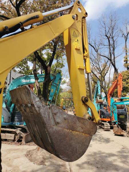 Quality used komatsu pc10 pc18 pc20 pc30 pc35 pc40excavator also mini komatsu PC10 pc18 for sale