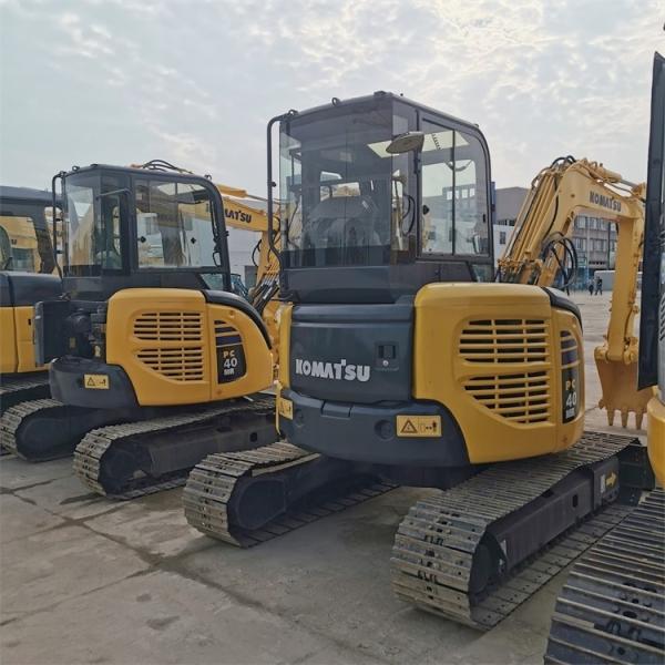 Quality 4 Ton Mini Second Hand Komatsu PC40MR Excavator 26.1KW for sale