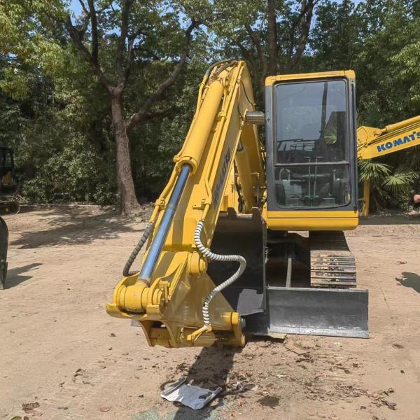 Quality PC60 Original Komatsu 60 Mini Used Excavator Professional Tracked Excavator for sale