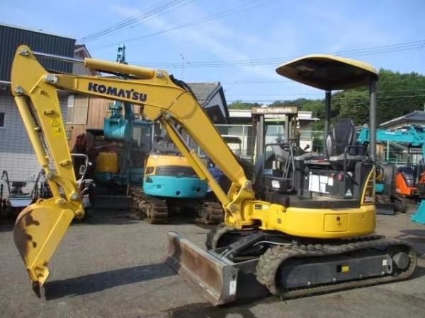 Quality 19.5KW Komatsu PC 30 Second Hand Excavator With 0.09m3 Bucket Capacity for sale