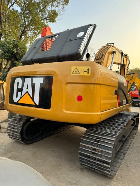 Quality CAT320D2 Second-Hand Excavator with and High Work Efficiency in Good Condition for sale