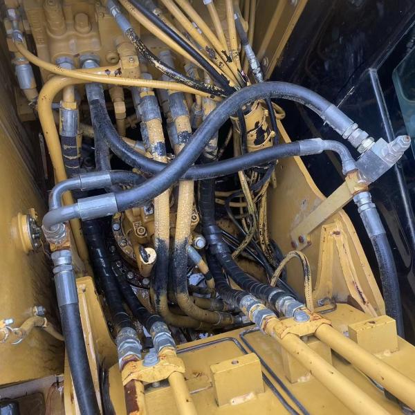 Quality CAT313D Original Color Used Excavator Earthmoving Machinery for sale