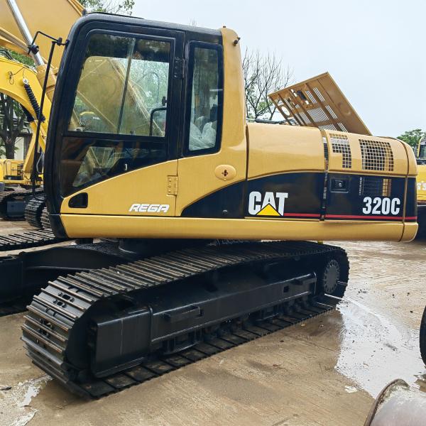 Quality Original Japan Used CAT 320 Excavator in and with Original Hydraulic Valve for sale