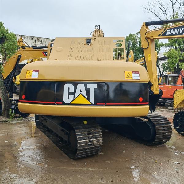 Quality Original Japan Used CAT 320 Excavator in and with Original Hydraulic Valve for sale