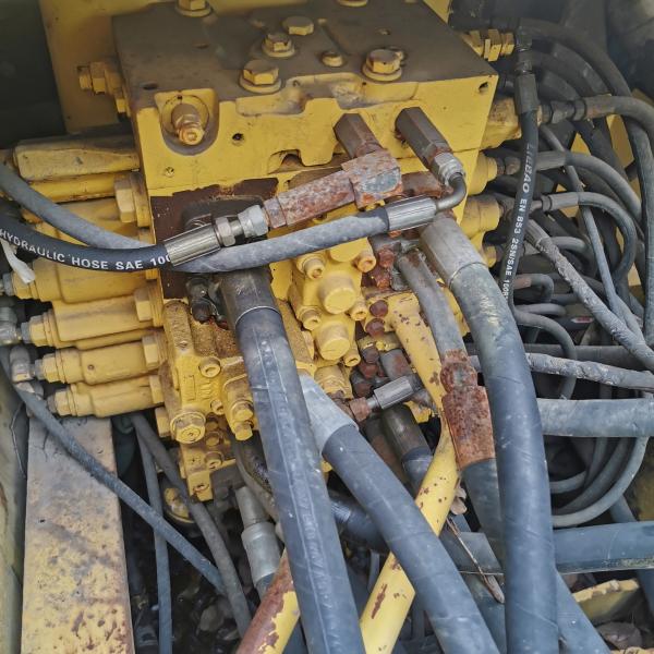 Quality Good Condition Used Japanese Kumatsu PC200 PC220 PC240 Crawler Excavator in for sale