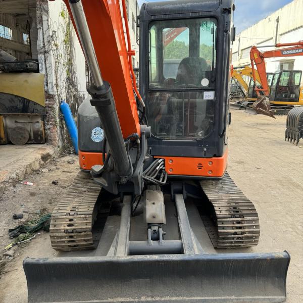 Quality Hitachi ZX65U Second Hand Excavator Original Hydraulic Valve And High Work for sale