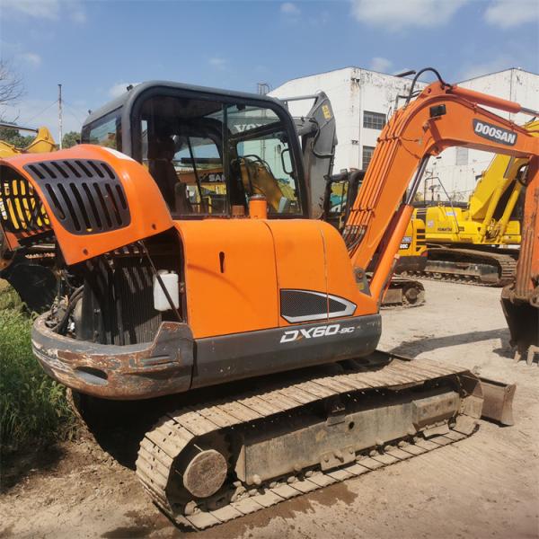 Quality DOOSAN DH60 Excavator Energy Saving For Crushing Second Hand Excavator for sale