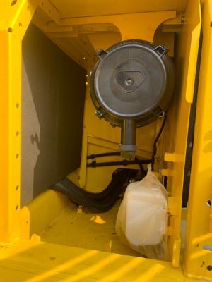 Cina Escavatori usati Komatsu PC240 in buone condizioni con sistemi di risparmio carburante e sistemi operativi in vendita