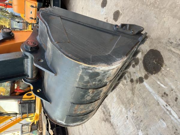 Quality Selling 90% of new and second-hand Hyundai 220 excavators, old excavators, and for sale