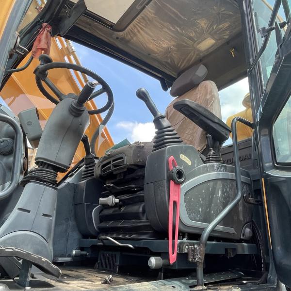 Quality Hyundai 210 Excavator 2019 Model with Operating Weight 20560kg in High Demand for sale