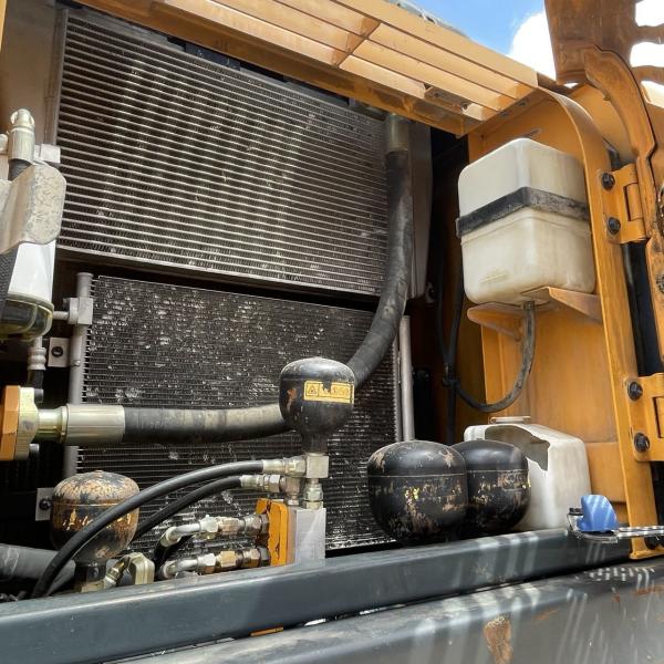 Quality Hyundai 210 Excavator 2019 Model with Operating Weight 20560kg in High Demand for sale