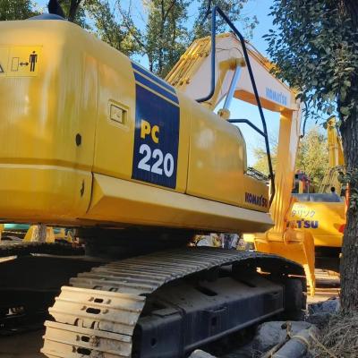 Cina Escavatore originale giapponese Komatsu PC220 con una capacità di 0.8m3 e un peso di 20000 kg in vendita