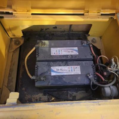 Cina Escavatore originale giapponese Komatsu PC220 con una capacità di 0.8m3 e un peso di 20000 kg in vendita