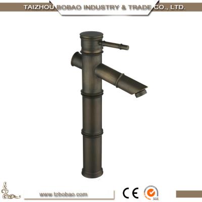 China 89205F Supply Best Seller Classic Design Antique Brass Single Handle Faucet Basin Tap With Good Braided Hose for sale