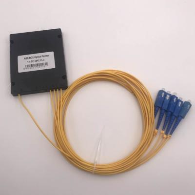 China EPON GPON Fiber Optic PLC Splitter 1 * 4 Low insertion loss with connector for sale