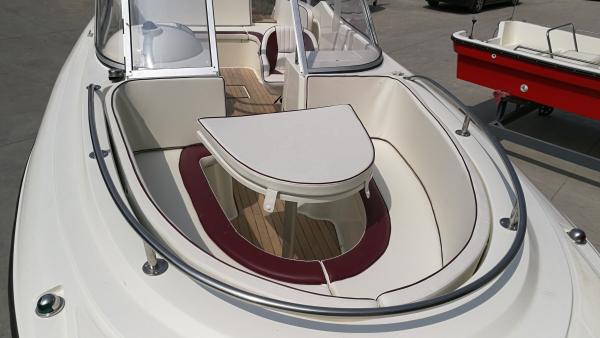 Quality Deep Hull Speed Fishing Boat 700 for sale