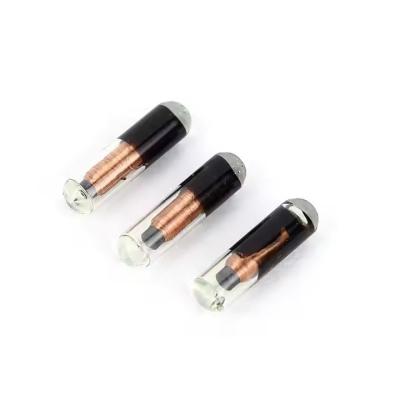 China Smart Animal Management Microchips RFID Tags In Disposable 1.4x8mm Glass Tube Tags With Waterproof Injectable Glass for sale