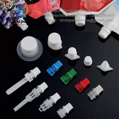 중국 공장 도매 액체 식품 포장 수액 PE 플라스틱 스크루에 스푸트와 캡 판매용