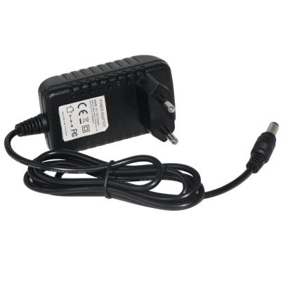 Chine Blanc 1m 24AWG 12W Chargeur murale Kc 220V 1A Transformateur Ac Dc 5,5*2,1mm Adaptateur 12V 2A 24W à vendre