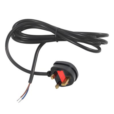 Chine H05vv-f 3*0,5mm2/0,75mm2 IEC Tête féminine Type UK 3 câbles à pointe pour connecteur PDU de bureau à vendre