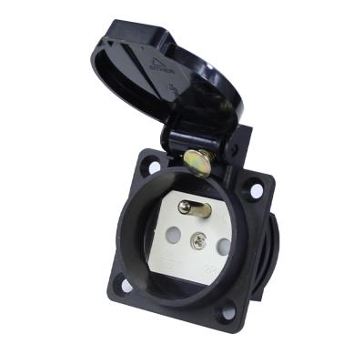 China Enchufe de alimentación industrial europeo estándar de 3 pines 220V 10A en venta