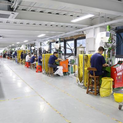 중국 IEC 320 C13 to C20 전원 연장 코드 14 AWG 서버 랙 및 고밀도 PDU용 블랙 전원 점퍼 케이블 15 암페어 250V 판매용