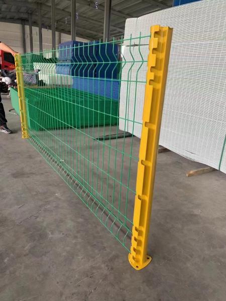 Quality Customized 3D Curved Welded Wire Mesh Fence Home / Outdoor V Mesh Security for sale