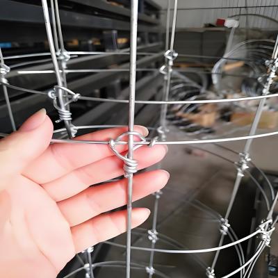 China Hot Dip Galvanized Viehzaun Panel 8 Ft Höhe Festknoten Hirschdrahtgitter Zaun zu verkaufen