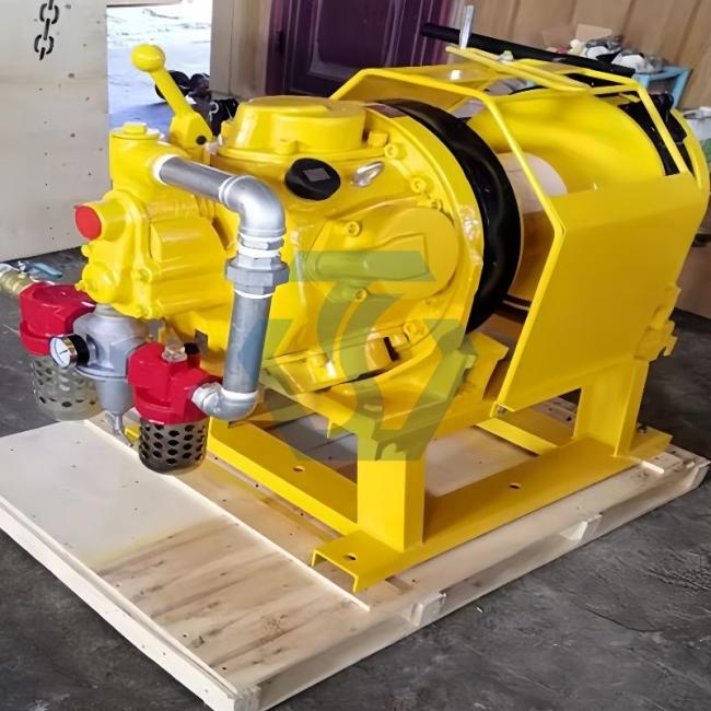  API 7K Standard Hydraulic Winch For Oilfield Cranes Compact Structure Large Pulling Force