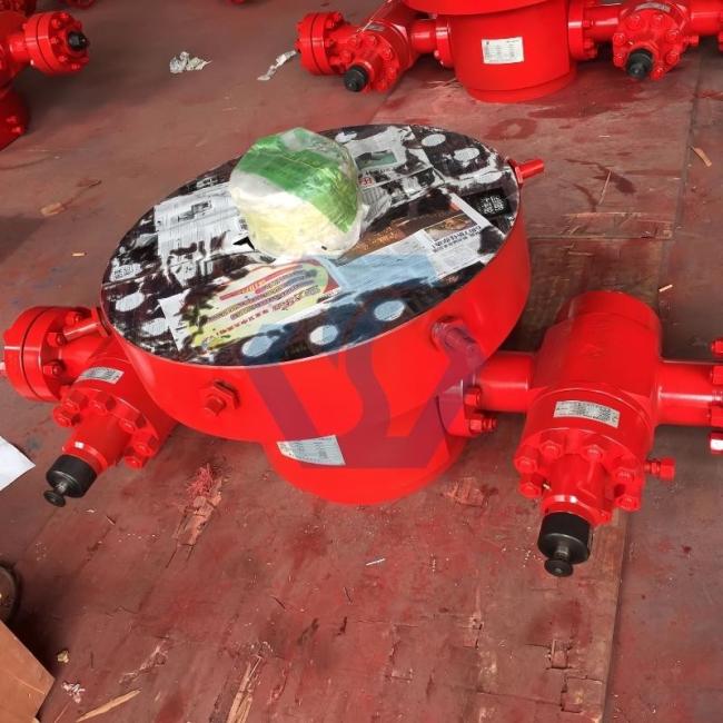 API 6A Oilfield Wellhead Equipment Typical Tubing Head And Casing / Tubing Drilling Spool