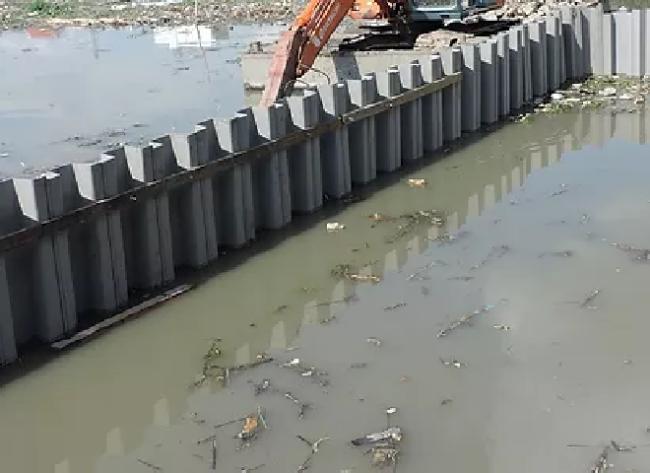 Composite Sheet Pile Vinyl Extrusion U Type Sheet Pile Grey 10MM Thickness 4