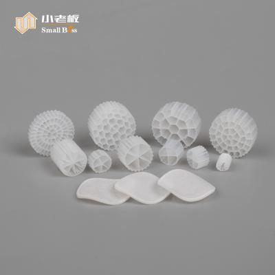 China Afvalzuiveringsinstallatie Mbbr Biobollen Filtermedia Mbbr Plastic Waterzuiveringsdrager Mbbr Te koop